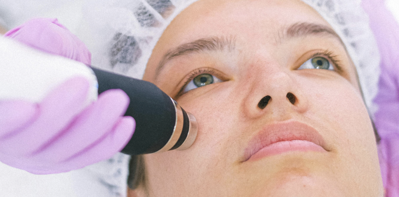 Choosing the Top Clinic for Laser Anti-Aging in Arlington, VA - Dr Yousefi